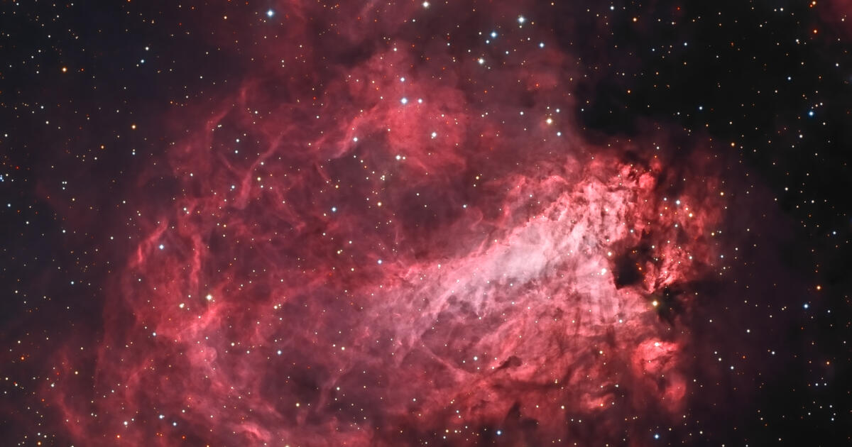 M17 Swan Nebula | Telescope Live